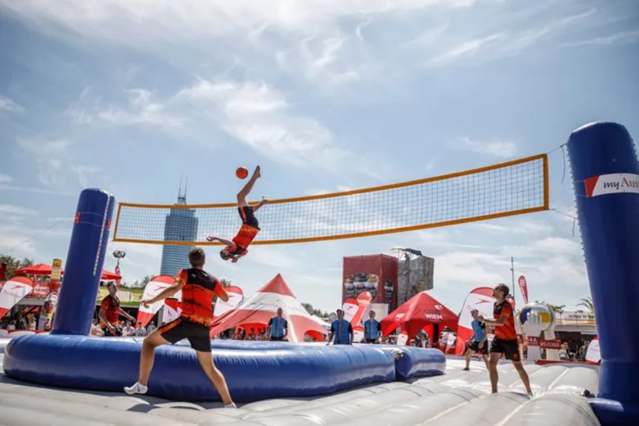 Sporting Insanity: Unveiling the Weirdest and Most Daring Moments on ...